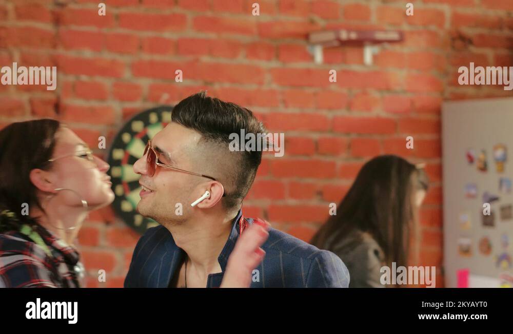 Couturier Stock Videos & Footage - HD and 4K Video Clips - Alamy