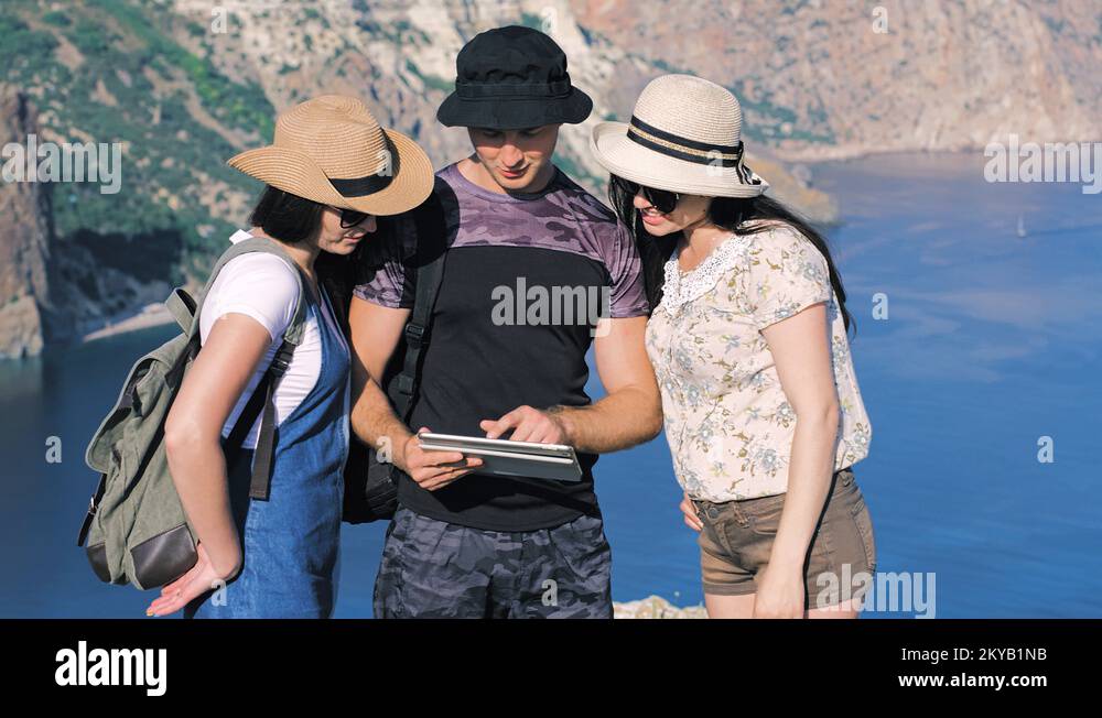 Digital hiking map Stock Videos & Footage - HD and 4K Video Clips - Alamy