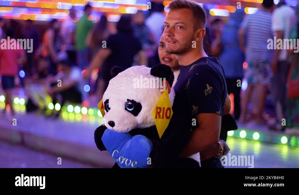 Panda panda paris Stock Videos & Footage - HD and 4K Video Clips - Alamy