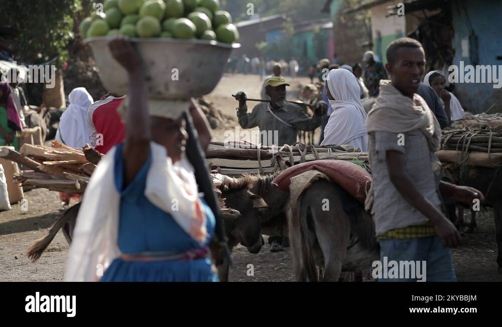 Ethiopia Gondar Marketplace street scene in Mekelle poverty village ...