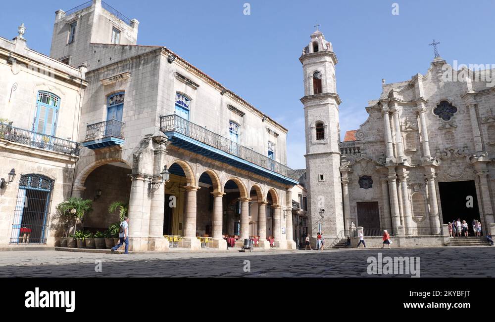 Catedral de La Habana Plaza Cathedral Square In The Old Havana Cuba ...
