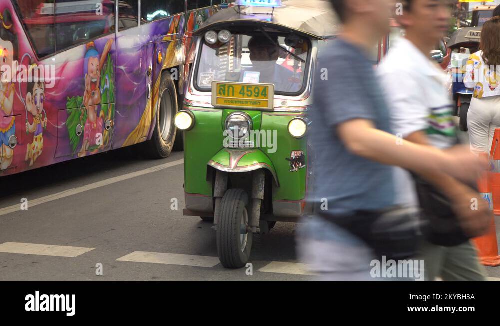Bangkok street tuk tuk Stock Videos & Footage - HD and 4K Video Clips ...
