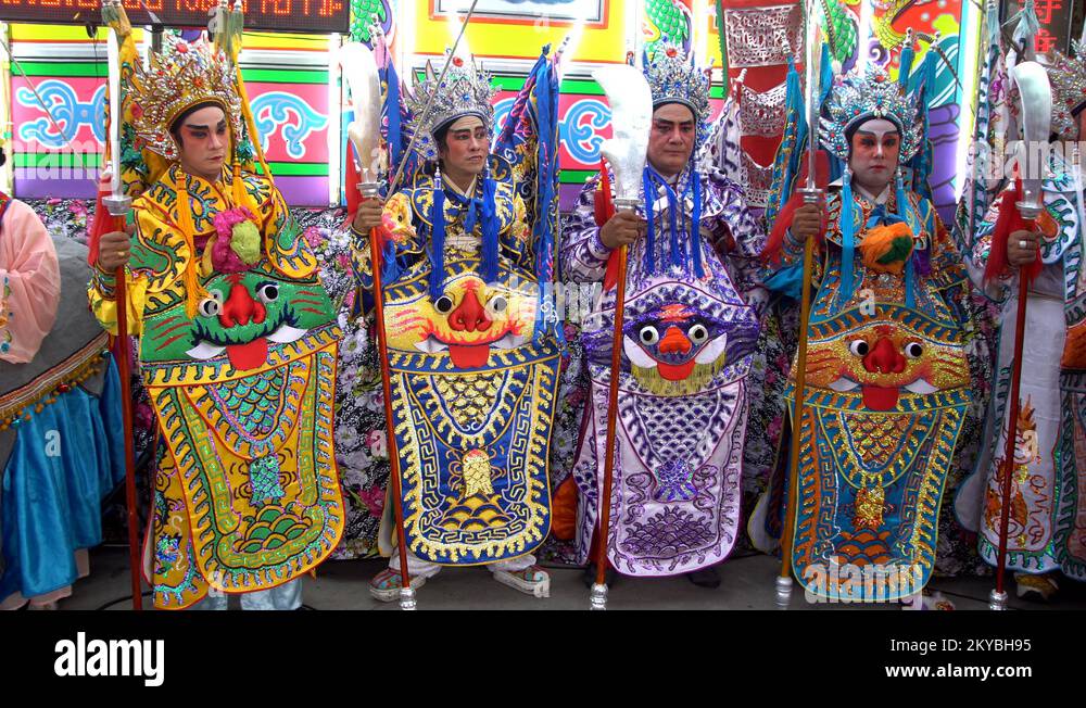 Opera performers Stock Videos & Footage - HD and 4K Video Clips - Alamy