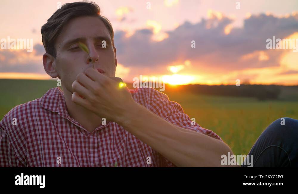 Man chewing relax Stock Videos & Footage - HD and 4K Video Clips - Alamy