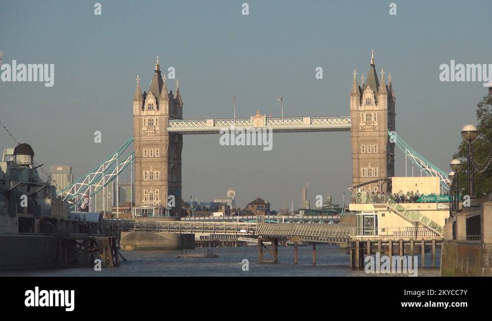 London daylight Stock Videos & Footage - HD and 4K Video Clips - Alamy