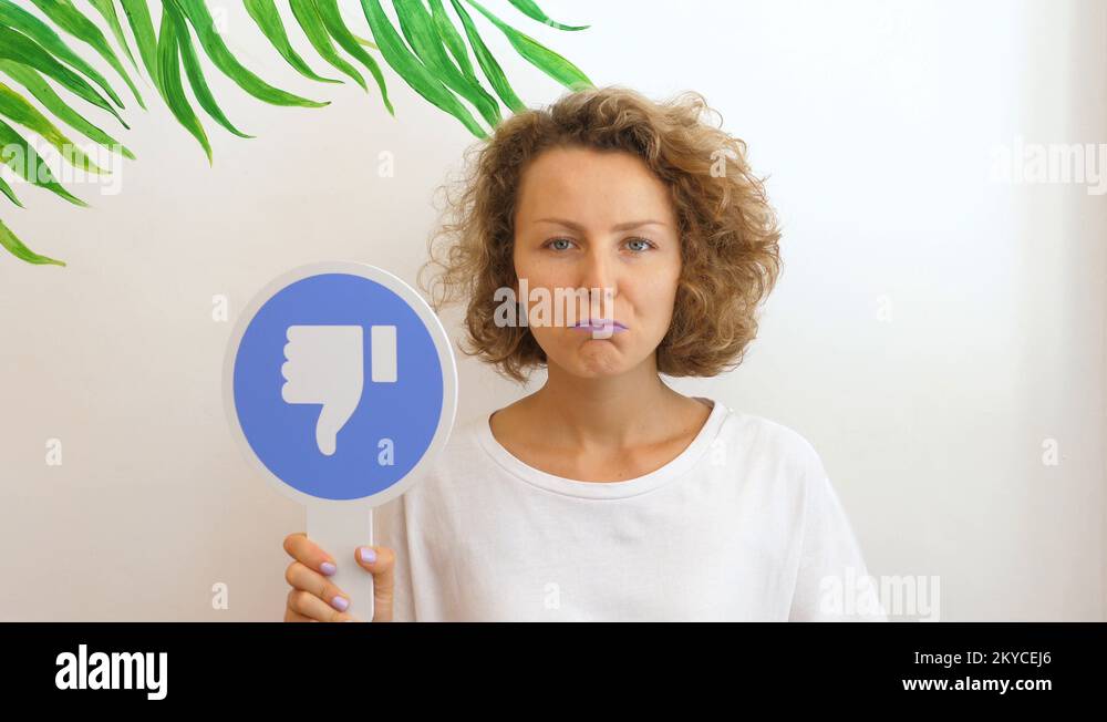 Grimace disapproval Stock Videos & Footage - HD and 4K Video Clips - Alamy