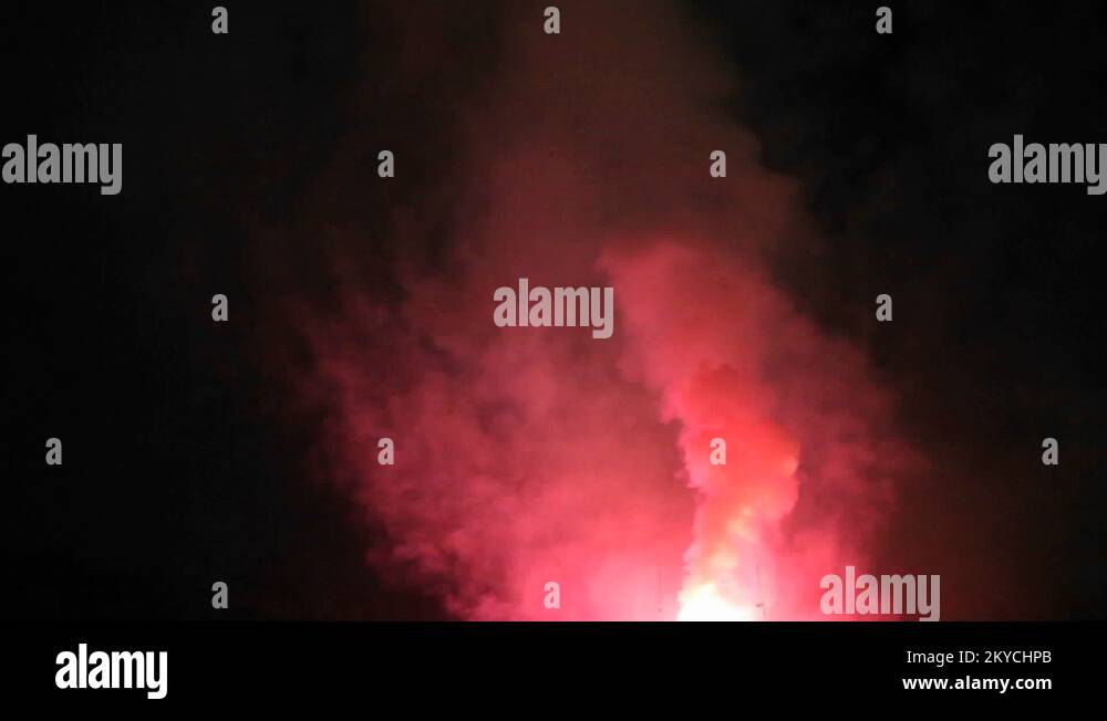 Phosphorus and magnesium Stock Videos & Footage - HD and 4K Video Clips ...