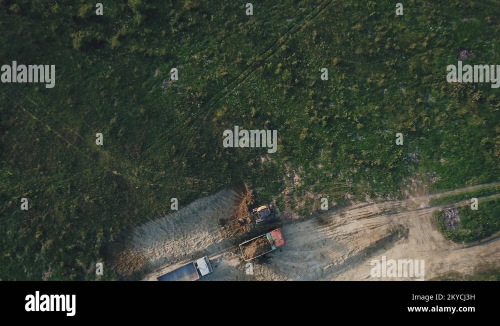 Excavator from above Stock Videos & Footage - HD and 4K Video Clips - Alamy
