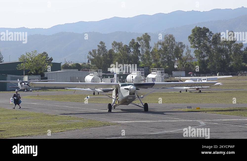 Pilatus pc 6 porter aircraft Stock Videos & Footage - HD and 4K Video ...