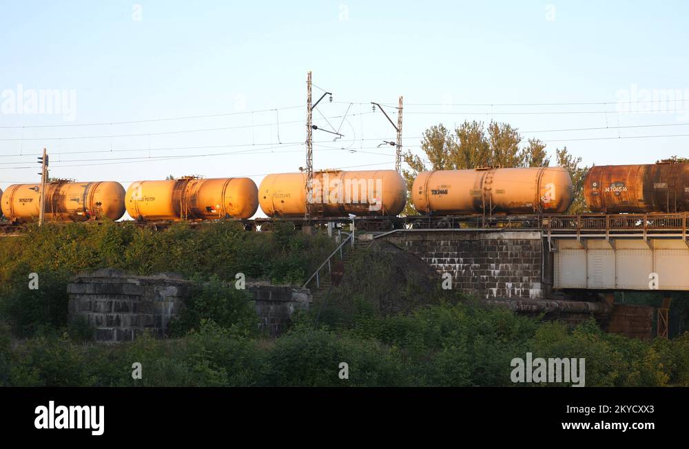 Loading railroad box car Stock Videos & Footage - HD and 4K Video Clips ...