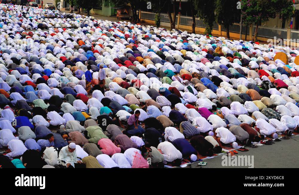 Pray on road Stock Videos & Footage - HD and 4K Video Clips - Alamy