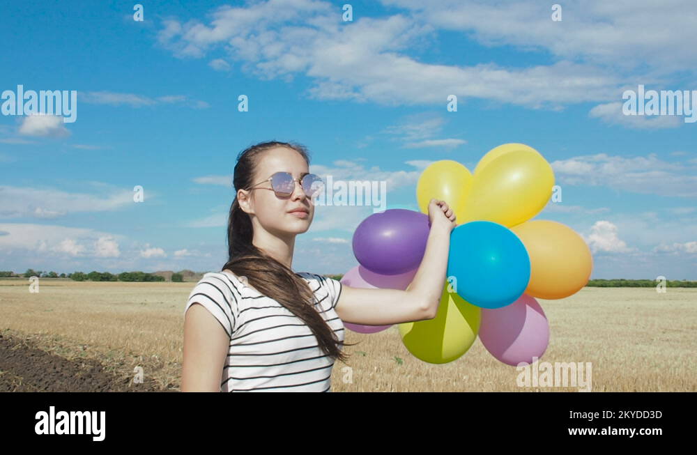 Balloons in nature Stock Videos & Footage - HD and 4K Video Clips - Alamy