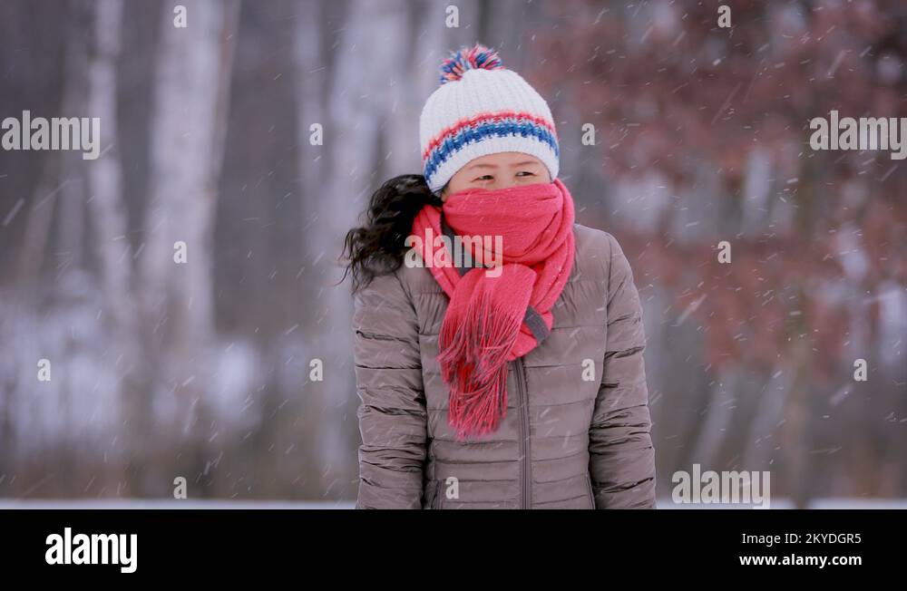 Woman freezing cold Stock Videos & Footage - HD and 4K Video Clips - Alamy