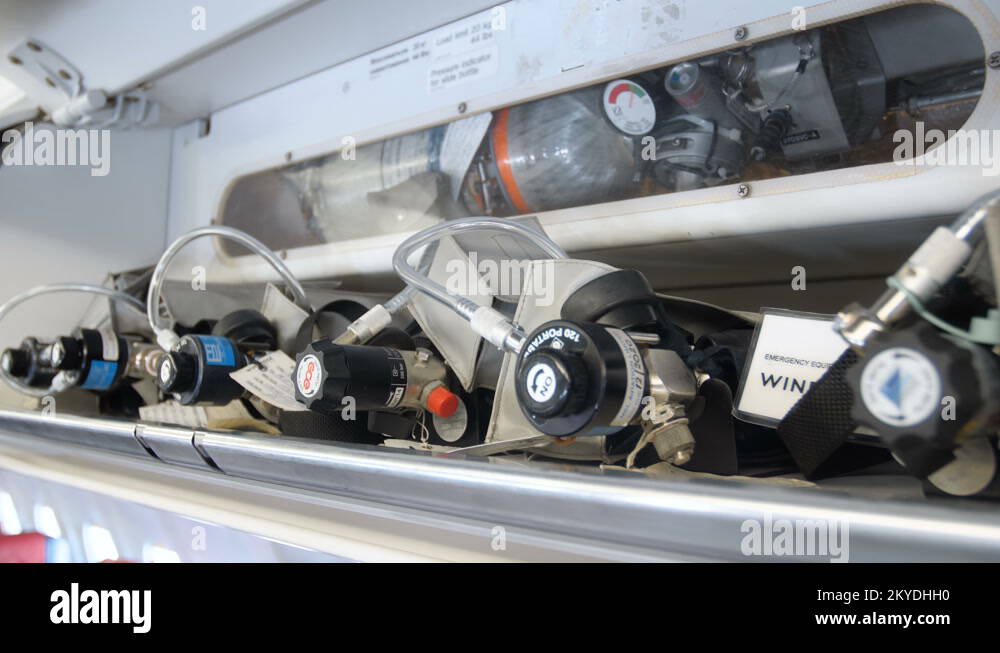 Oxygen mask airplane Stock Videos & Footage - HD and 4K Video Clips - Alamy