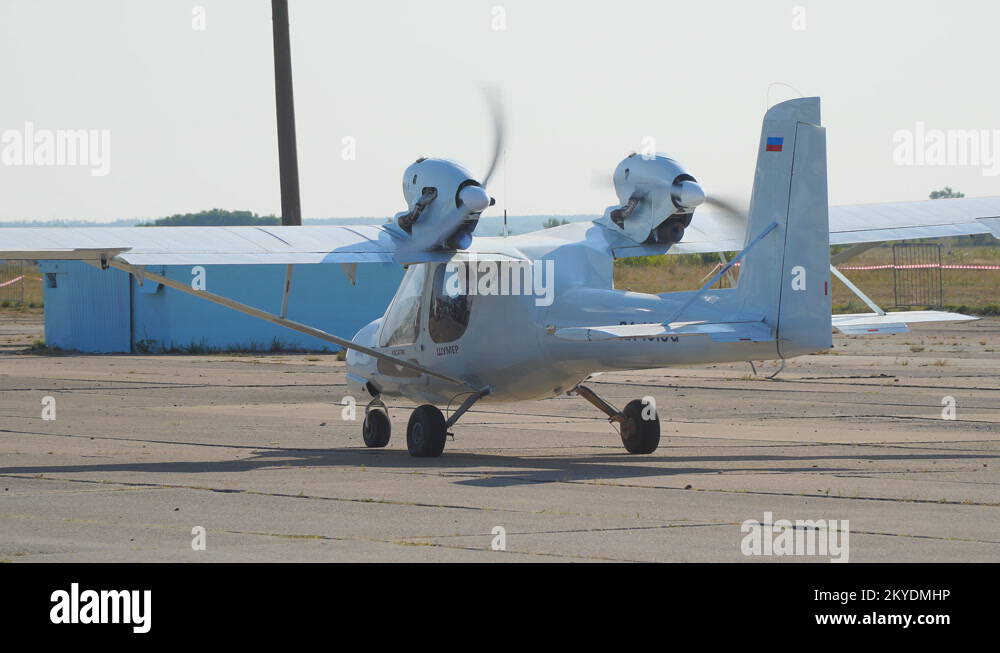 Twin engined aircraft Stock Videos & Footage - HD and 4K Video Clips ...