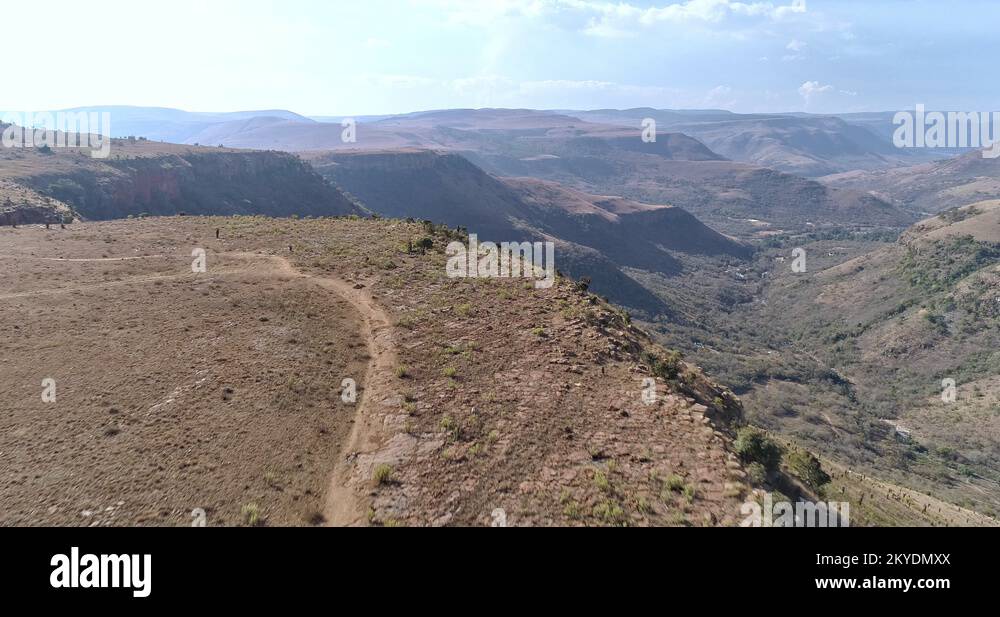 Escarpment edge Stock Videos & Footage - HD and 4K Video Clips - Alamy