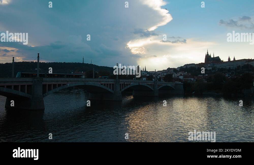 Bridge castle Stock Videos & Footage - HD and 4K Video Clips - Alamy