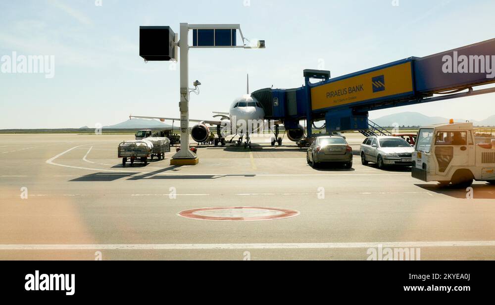 Greek aircraft Stock Videos & Footage - HD and 4K Video Clips - Alamy