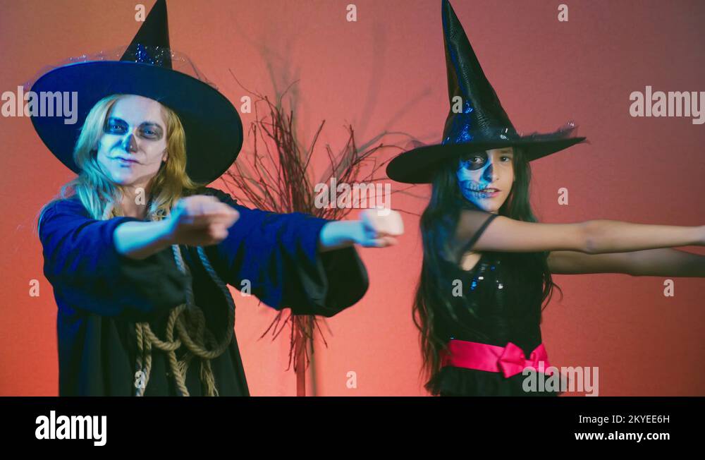 Skeleton lady woman girl Stock Videos & Footage - HD and 4K Video Clips ...