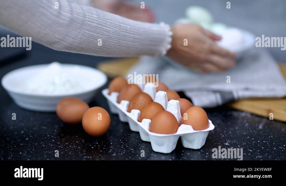 From carton Stock Videos & Footage - HD and 4K Video Clips - Alamy