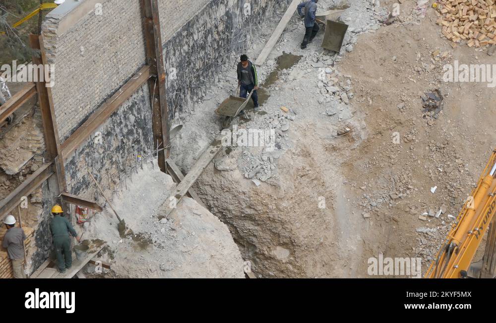 Unsafe construction Stock Videos & Footage - HD and 4K Video Clips - Alamy