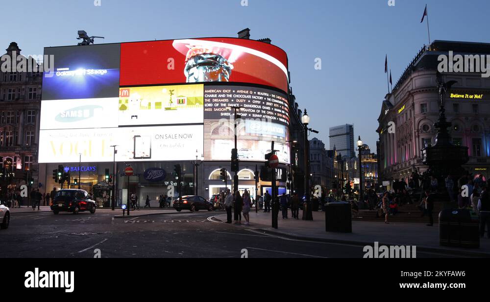 Cars Traffic Jam on Street and Crowd of People in London Piccadilly ...