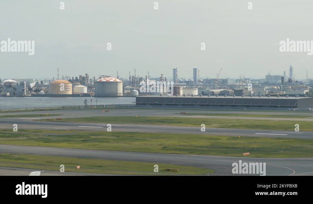 Haneda airport terminal 1 Stock Videos & Footage - HD and 4K Video ...