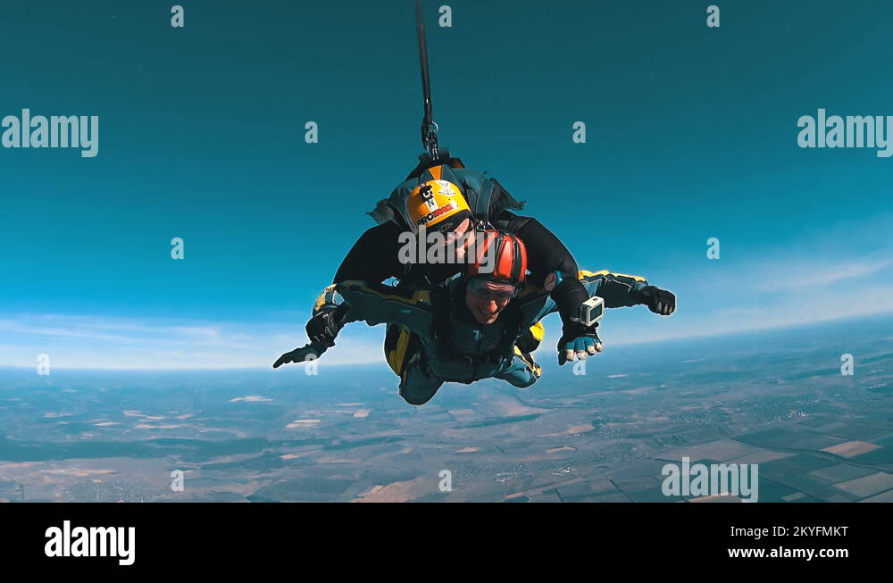 Parachute tandem jump Stock Videos & Footage - HD and 4K Video Clips ...