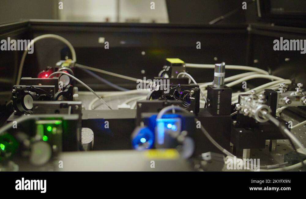 Scanning microscopy Stock Videos & Footage - HD and 4K Video Clips - Alamy