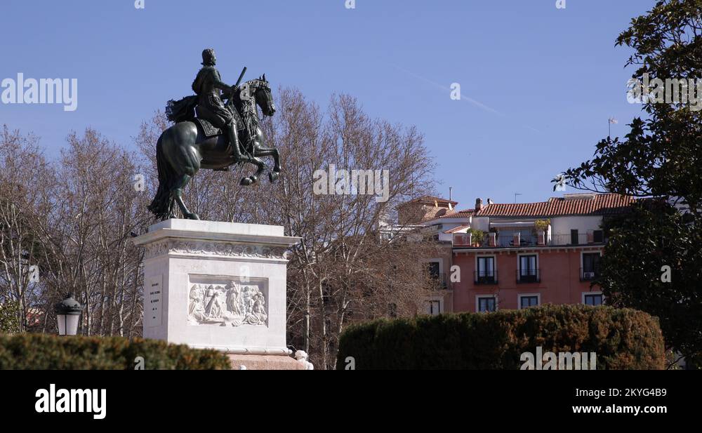 Orient square Stock Videos & Footage - HD and 4K Video Clips - Alamy