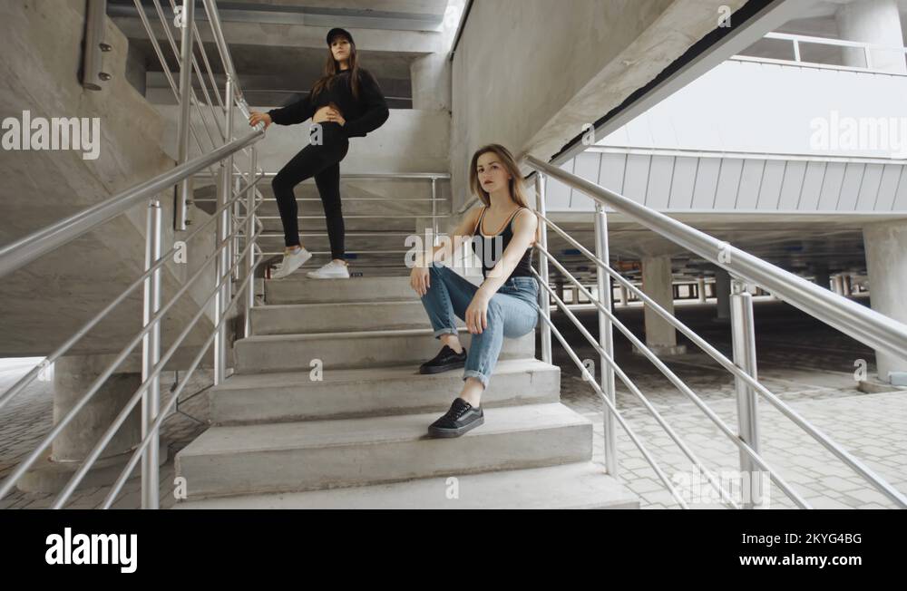Street style photoshoot Stock Videos & Footage - HD and 4K Video Clips ...