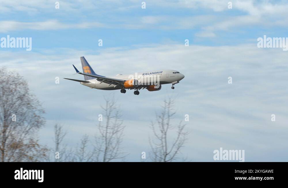 Boeing 737 max flying Stock Videos & Footage - HD and 4K Video Clips ...