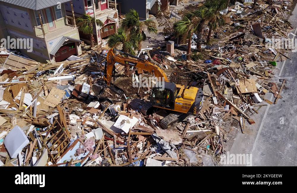 Debris clearing Stock Videos & Footage - HD and 4K Video Clips - Alamy