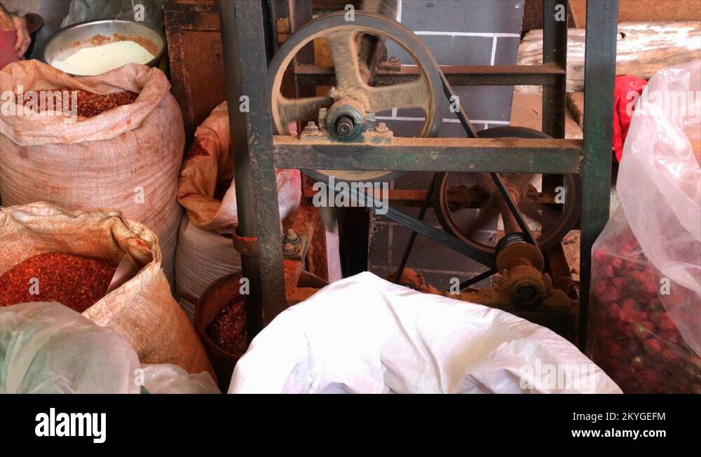 Chilli process Stock Videos & Footage - HD and 4K Video Clips - Alamy