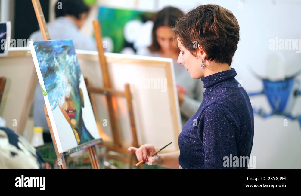 Drawing academy Stock Videos & Footage - HD and 4K Video Clips - Alamy