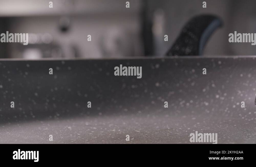 One piece pouring Stock Videos & Footage - HD and 4K Video Clips - Alamy