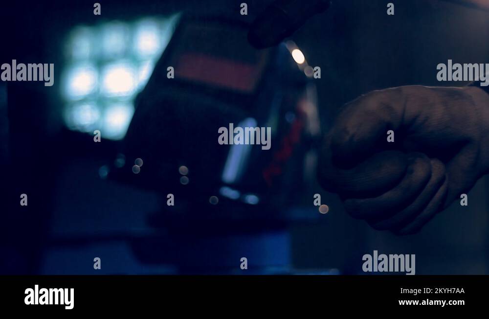 Welder torch Stock Videos & Footage - HD and 4K Video Clips - Alamy