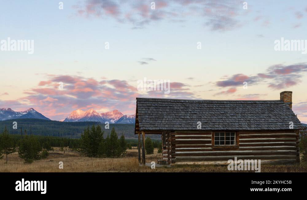 Cabin sunset Stock Videos & Footage - HD and 4K Video Clips - Alamy