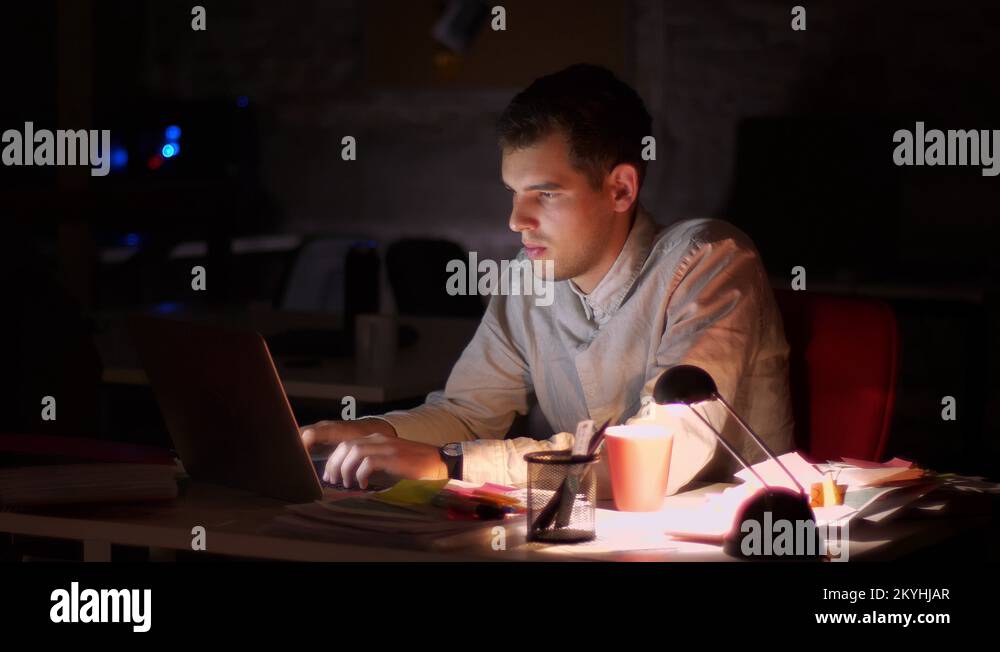 Computer lights Stock Videos & Footage - HD and 4K Video Clips - Alamy