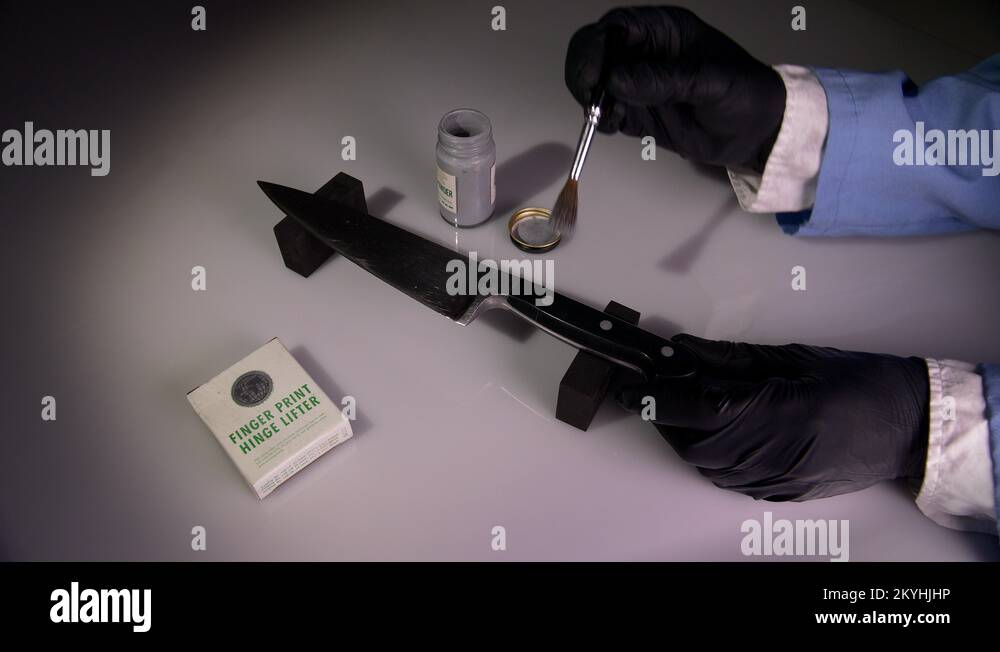 CRIME SCENE INVESTIGATOR DUSTS A KITCHEN KNIFE FOR PRINTS, IN 4K 10 BIT ...