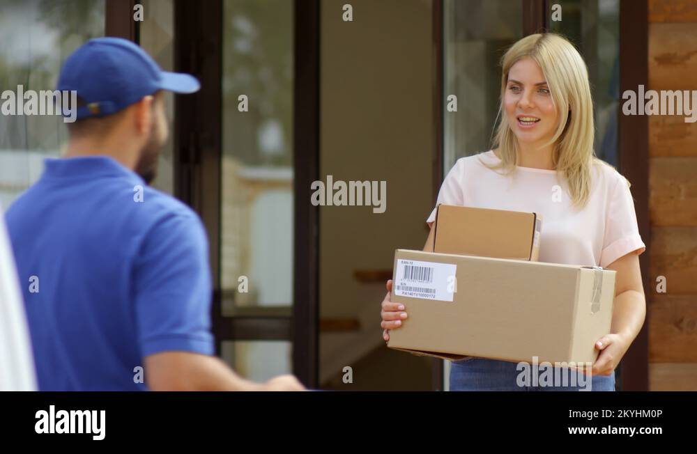 Sending packages Stock Videos & Footage - HD and 4K Video Clips - Alamy