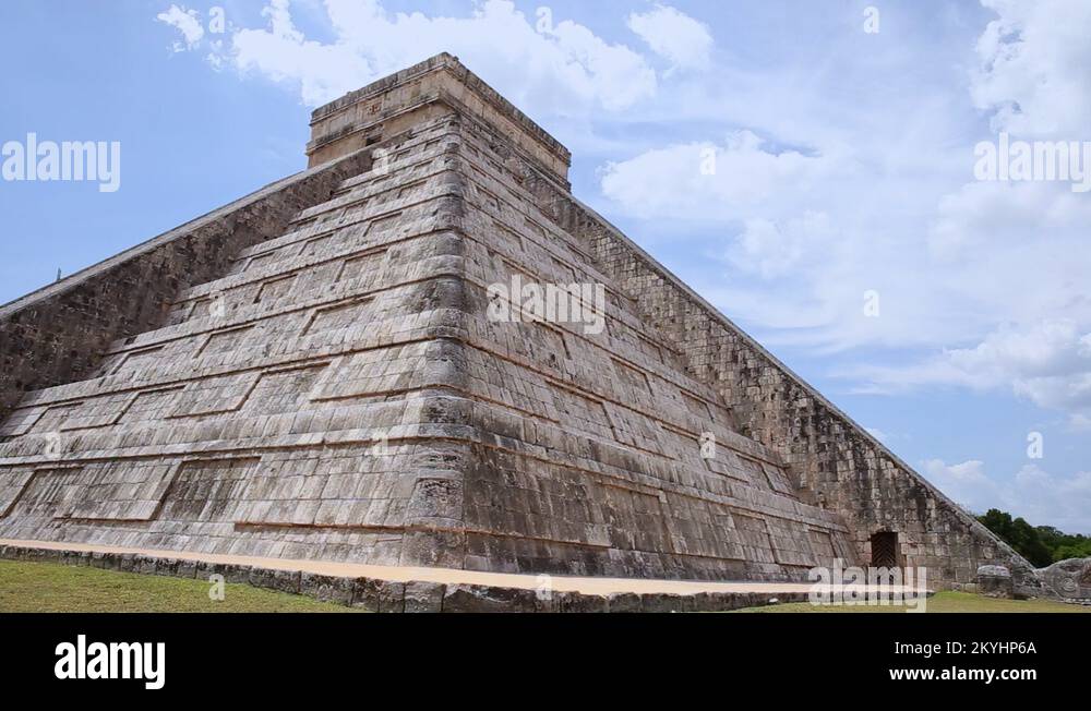 El castillo temple pyramid Stock Videos & Footage - HD and 4K Video ...