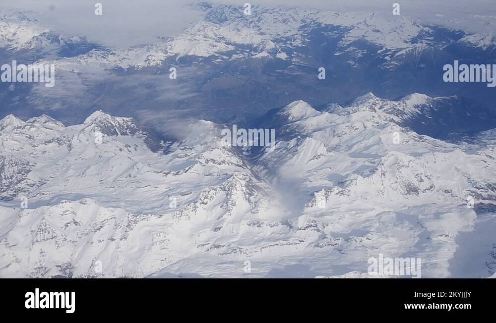 Alps from plane Stock Videos & Footage - HD and 4K Video Clips - Alamy