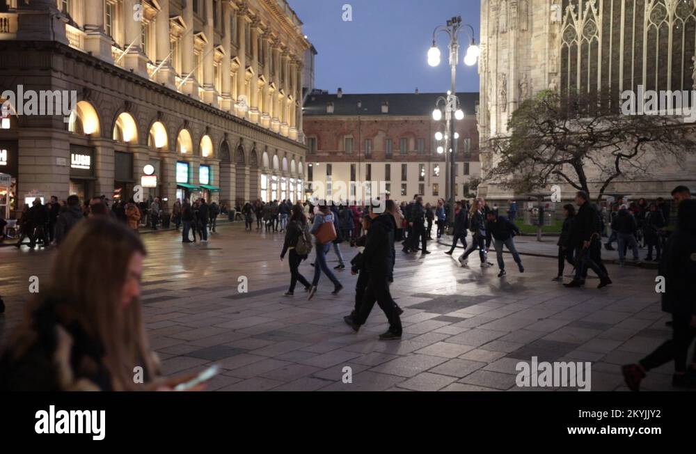 18 people Stock Videos & Footage - HD and 4K Video Clips - Alamy