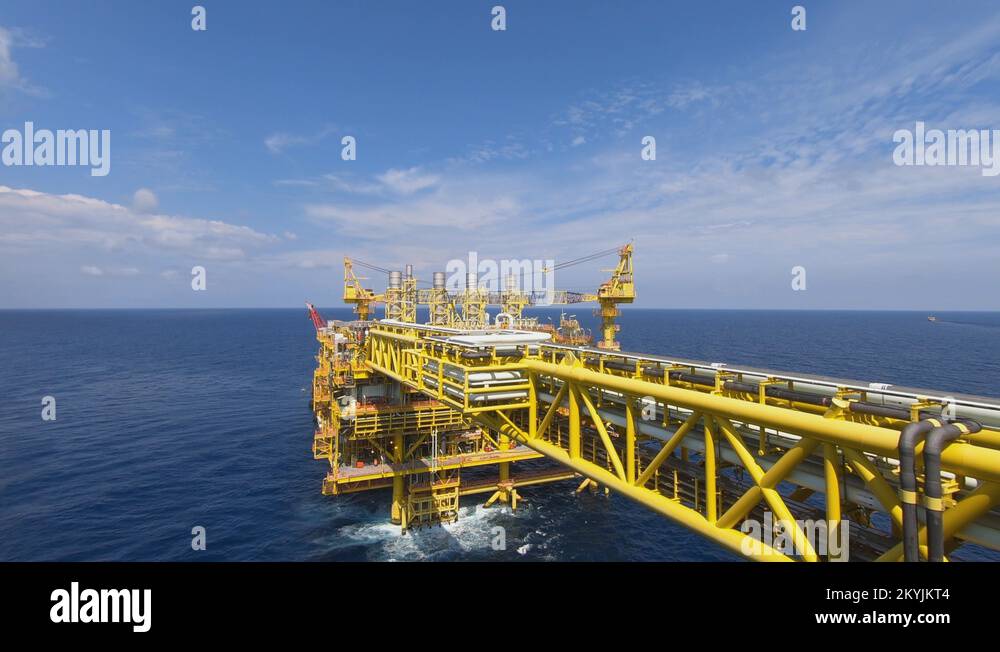 Oil water separator Stock Videos & Footage - HD and 4K Video Clips - Alamy