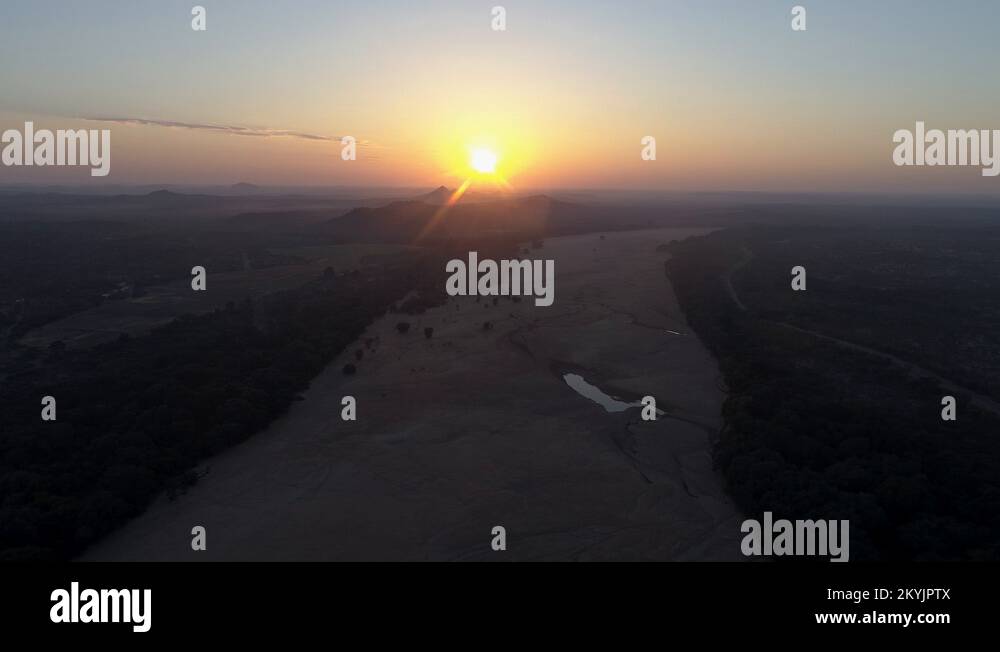 Zimbabwe night sky Stock Videos & Footage - HD and 4K Video Clips - Alamy