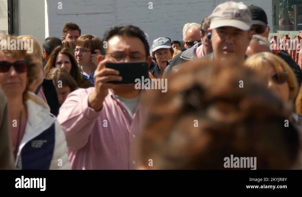 Crowd mobile phones Stock Videos & Footage - HD and 4K Video Clips - Alamy