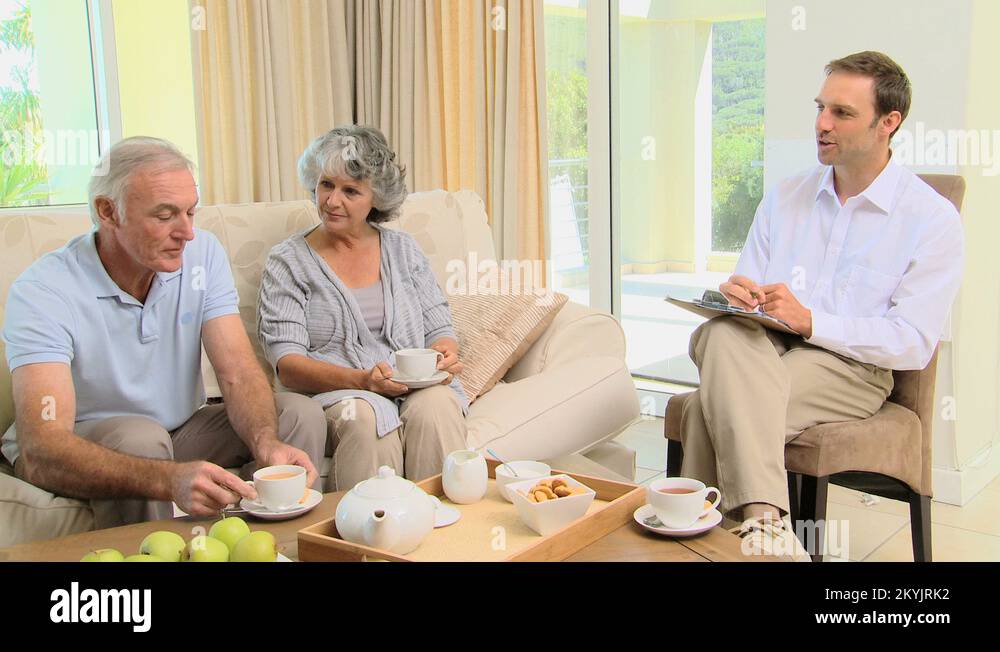 Commercial talking Stock Videos & Footage - HD and 4K Video Clips - Alamy