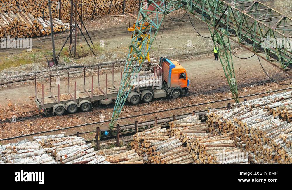 Timber carrier Stock Videos & Footage - HD and 4K Video Clips - Alamy
