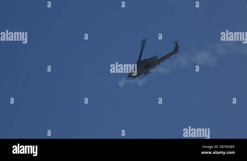 Military flares Stock Videos & Footage - HD and 4K Video Clips - Alamy